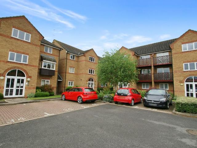 South Street, Bishop's Stortford CM23, 1 bed flat to rent, £1,200 pcm | PrimeLocation