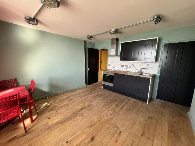 South Street, Brighton BN1, 1 bed flat to rent, £1,150 pcm | PrimeLocation