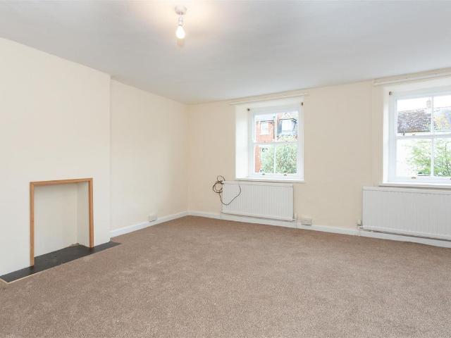 South Street, Bridport DT6, 2 bed maisonette to rent, £895 pcm | PrimeLocation