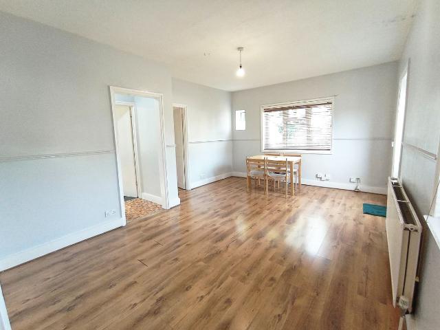 South Street, Enfield Ponders End EN3, 3 bed maisonette to rent, £2,250 pcm | PrimeLocation