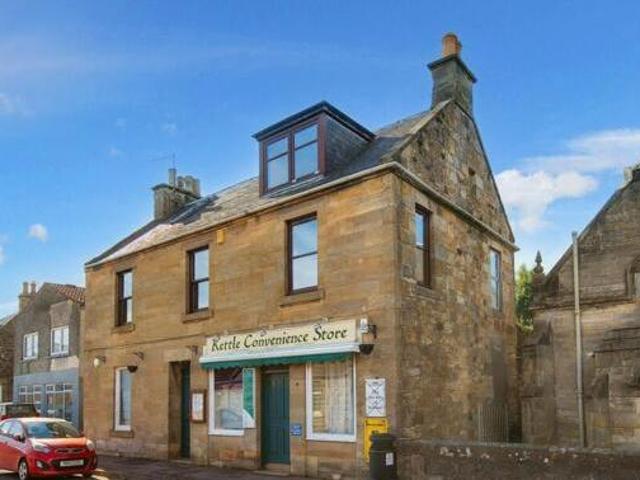 South Street, Kingskettle, 3 Bedroom Flat