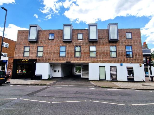 South Street, Isleworth TW7, 2 bed flat to rent, £1,850 pcm | PrimeLocation