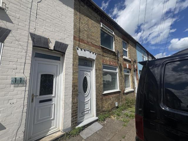 South Street, Stanground, Peterborough PE2, 2 bed property to rent, £850 pcm | PrimeLocation