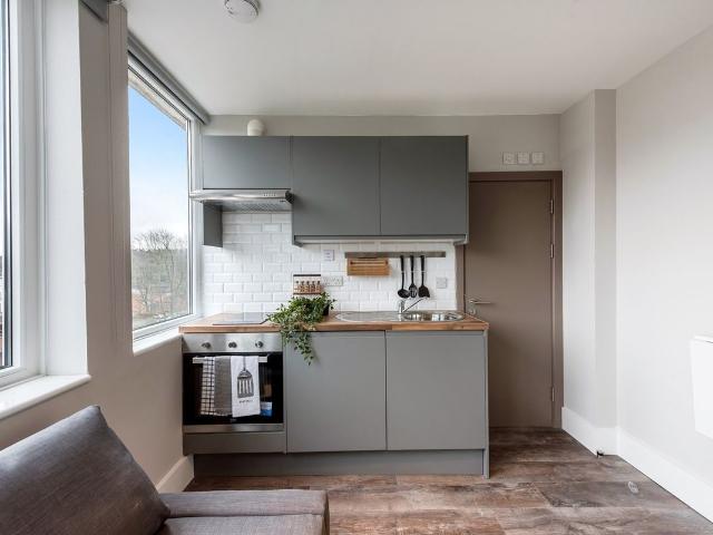 South Street, Romford RM1, Studio to rent, £900 pcm | PrimeLocation