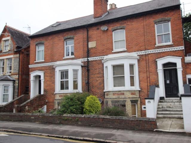 South Street, Reading RG1, 1 bed flat to rent, £900 pcm | PrimeLocation