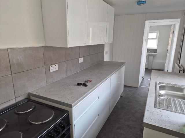 South Street, Redditch B98, 3 bed terraced house to rent, £950 pcm | PrimeLocation