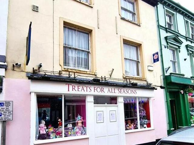 South Street, Torrington, House For Sale