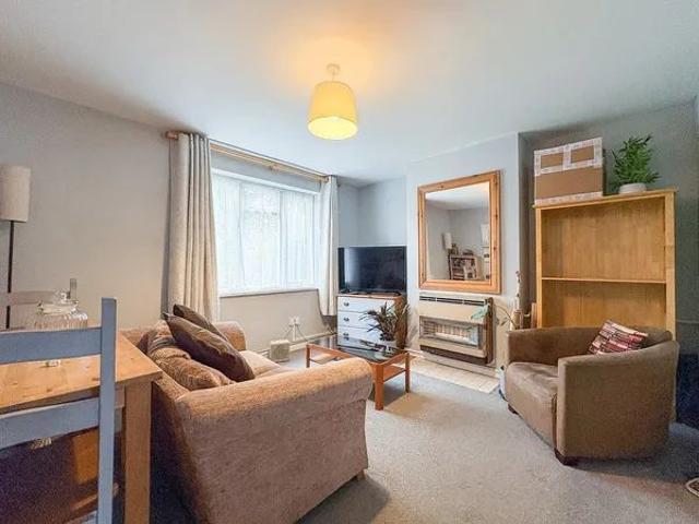 Southmead Close, Mayfield