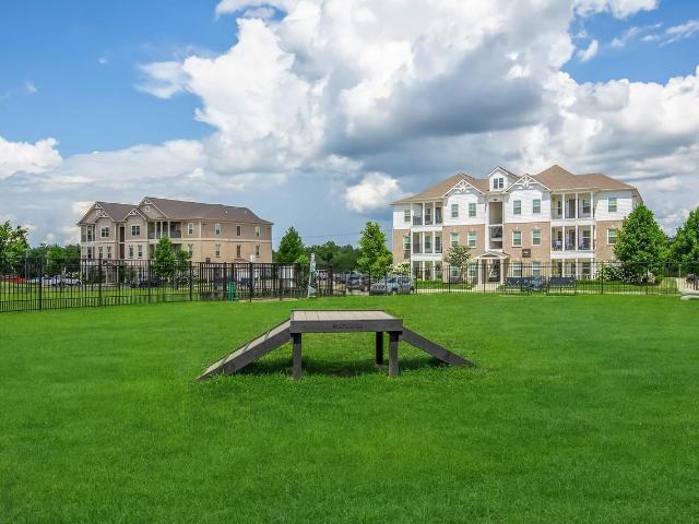 Southaven at Commonwealth 2 Bedroom Apartment for Rent at 100 John Green Pl, Spring Hill, TN 37174