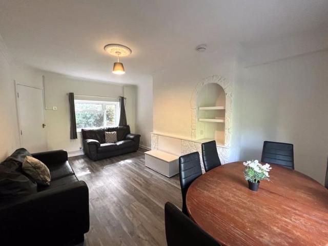 Southall Avenue, Brighton BN2, 5 bed semi detached house to rent, £2,904 pcm | PrimeLocation