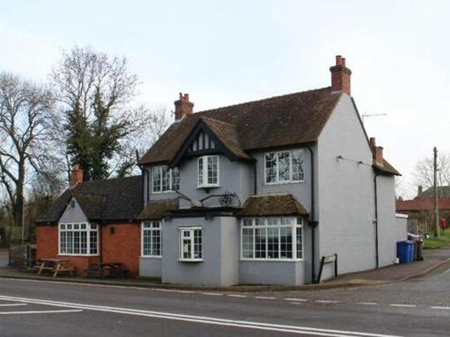 Southam Road, The Dirt House, Little Bourton, Pub For Sale