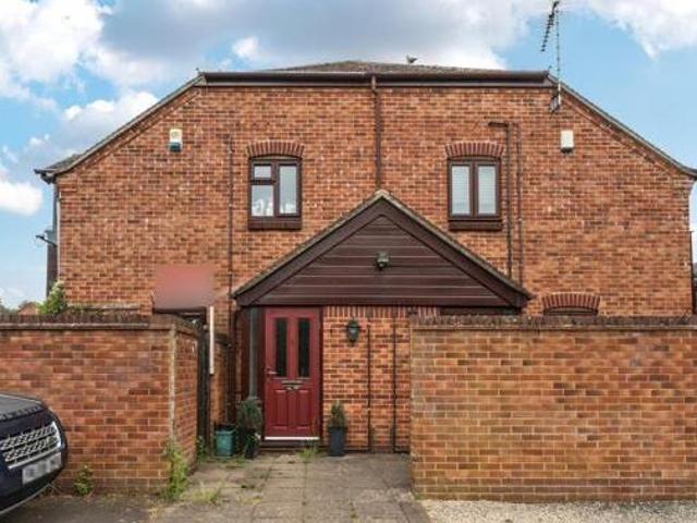 Southam, Warwickshire, 2 Bedroom End