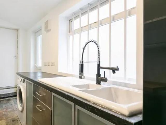 Southampton Way, London, SE5 7SX, United Kingdom | 1 bed apartment for rent #137018471 | Rentberry