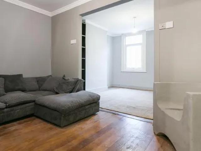 Southampton Way, London, SE5 7SX, United Kingdom | 2 bed apartment for rent #136960359 | Rentberry