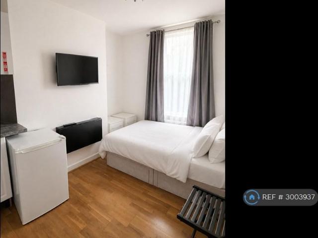 Southampton Road, London, NW5 1 bed in a house share to rent £1,100 pcm £254 pw