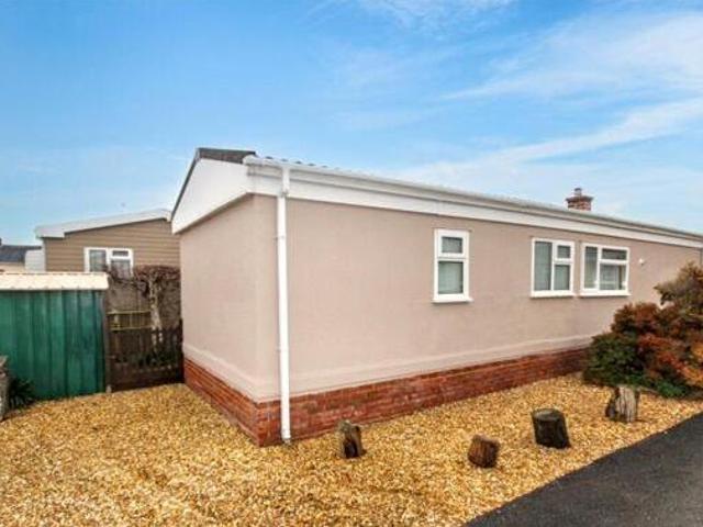 Southampton Road, Pilgrims Park, Ringwood, 1 Bedroom Park