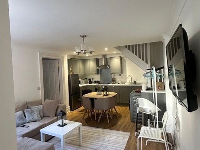 Southampton, Southampton SO14, 2 bed flat to rent, £1,495 pcm | PrimeLocation
