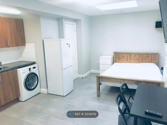 Southampton St, Reading RG1, Studio to rent, £1,025 pcm | PrimeLocation