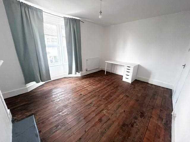 Southampton Street, Brighton 4 bed house to rent £2,250 pcm £519 pw