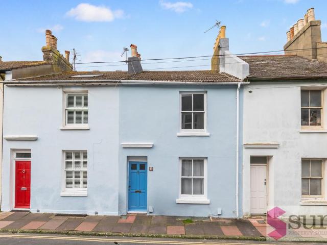 Southampton Street, Brighton 4 bed terraced house to rent £2,700 pcm £623 pw