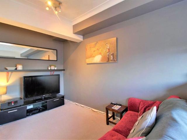 Southampton Street, Farnborough, Hampshire, GU14