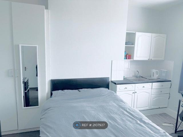 Southampton Street, Reading RG1, Studio to rent, £820 pcm | PrimeLocation