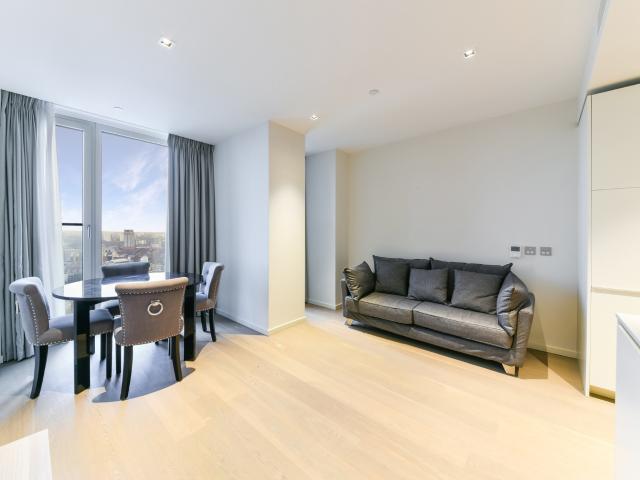 Southbank Tower, London, SE1 | £3,250 PCM | To let