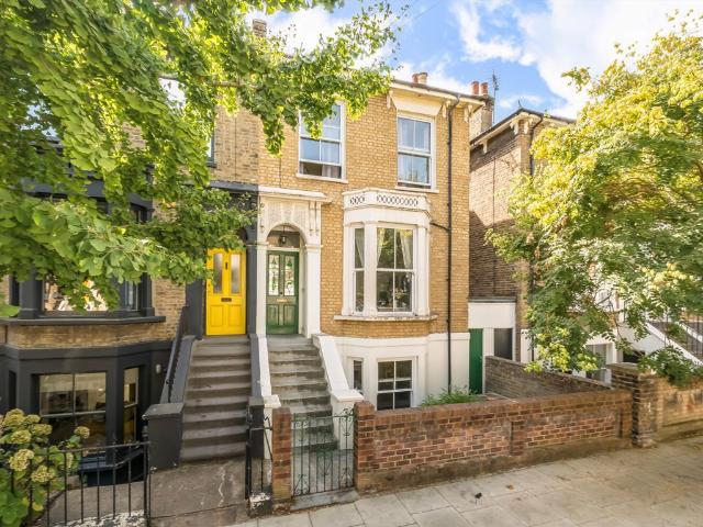 Southborough Road, Victoria Park E9, 1 bed flat to rent, £2,250 pcm | PrimeLocation