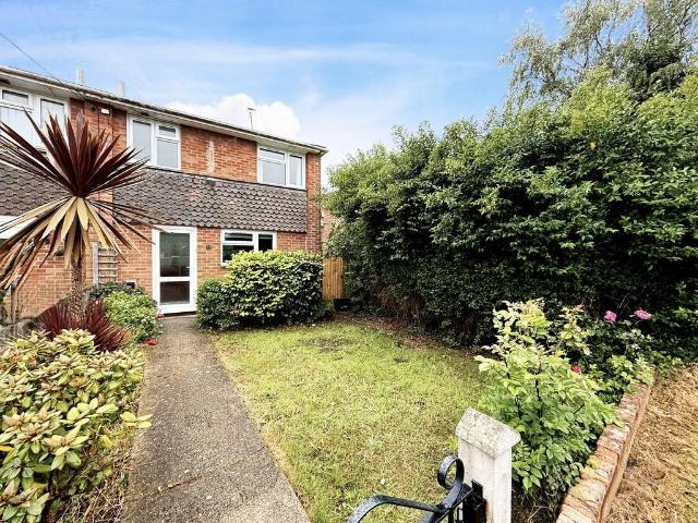 Southbourne Avenue, Holbury 3 bed end of terrace house to rent £1,395 pcm £322 pw