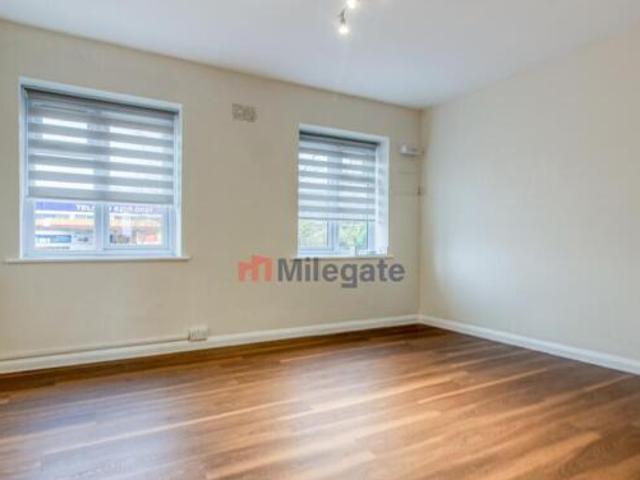 Southbourne Court, The Hyde, 2 Bedroom Flat