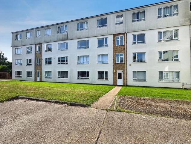 Southbourne Grove, Westcliff On Sea SS0, 2 bed flat to rent, £1,200 pcm | PrimeLocation