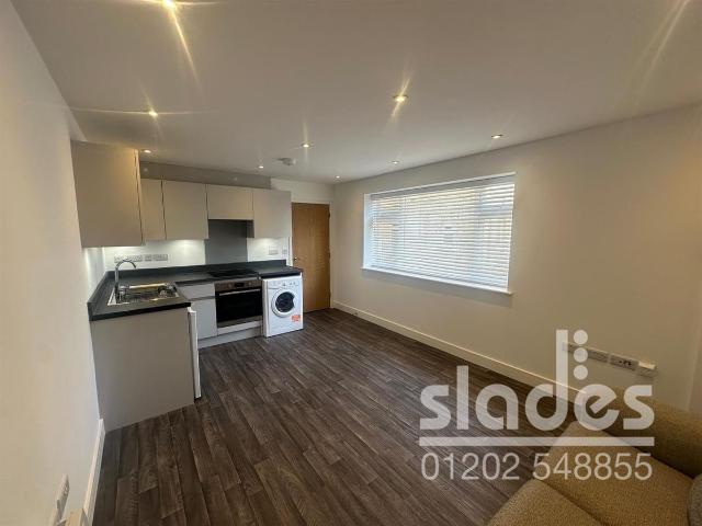Southbourne Lane East, Southbourne BH6, 1 bed flat to rent, £850 pcm | PrimeLocation
