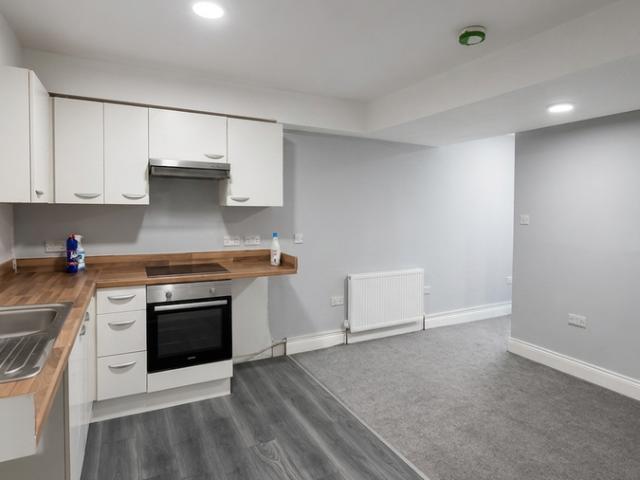 Southbridge Road, Croydon CR0, Studio to rent, £1,250 pcm | PrimeLocation