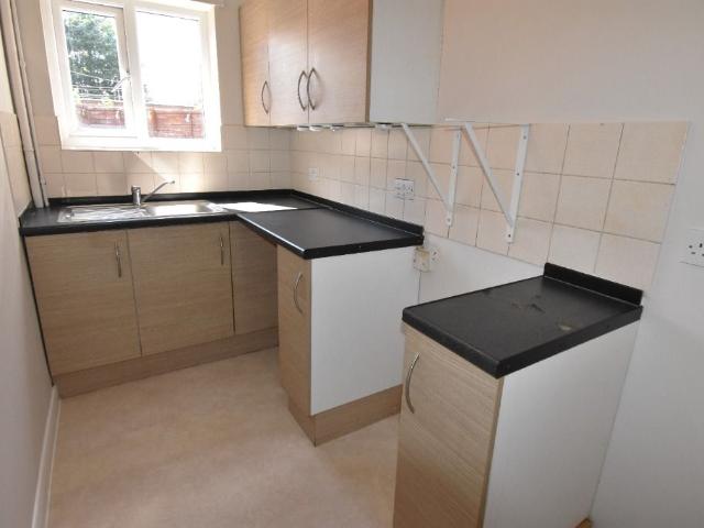 Southcoates Avenue, Hull HU9, 2 bed flat to rent, £575 pcm | PrimeLocation