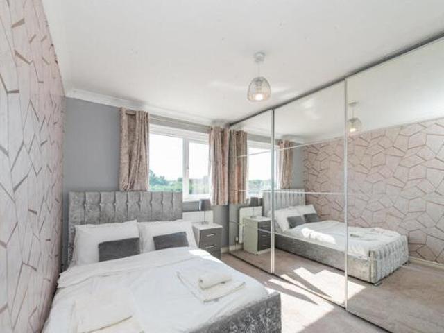 Southcote Farm Lane, Reading, 5 Bedroom Semi detached