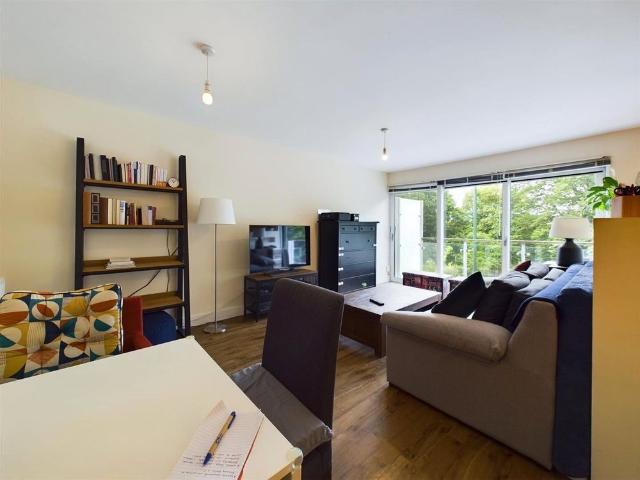 Southcott Road, Teddington, Middlesex, TW11