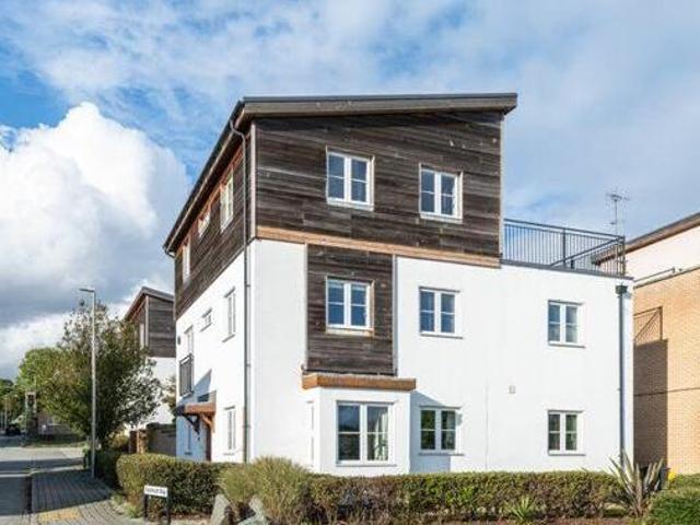 Southcott Way, Ashland, 5 Bedroom Town