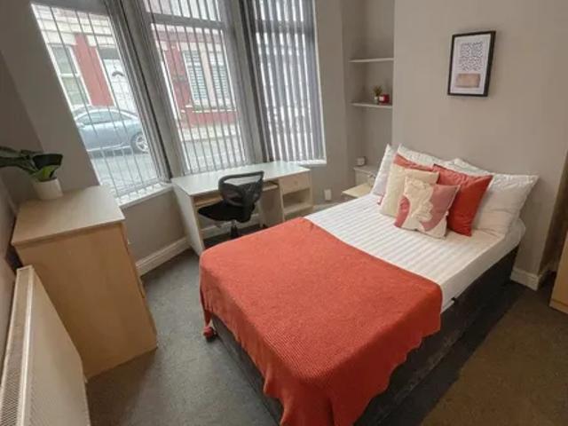 Southdale Road, Liverpool, L15 4HZ, United Kingdom | 4 bed townhouse for rent #134169077 | Rentberry