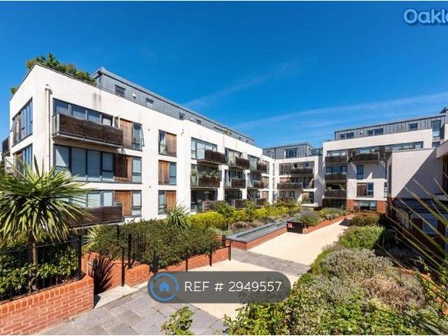 Southdown House, Hove BN3, 2 bed flat to rent, £1,850 pcm | PrimeLocation