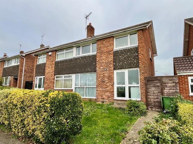 Southdown Road, Peterborough PE7, 3 bed property to rent, £1,200 pcm | PrimeLocation