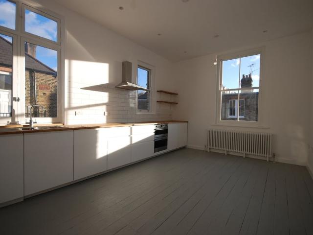 Southey Road, Oval SW9, 2 bed flat to rent, £2,550 pcm | PrimeLocation