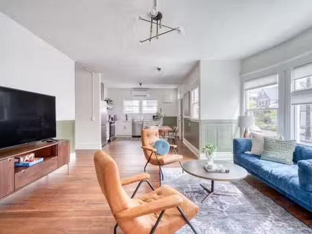 Southeast 12th Avenue