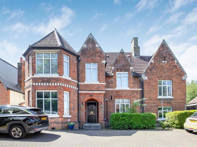 Southend Crescent, Eltham SE9, 2 bed flat to rent, £1,850 pcm | PrimeLocation