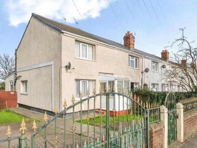 Southend, Dunscroft, 2 Bedroom End