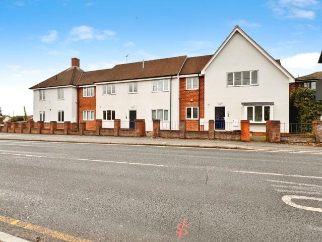 Southend Road, Hockley SS5, 2 bed flat to rent, £1,250 pcm | PrimeLocation