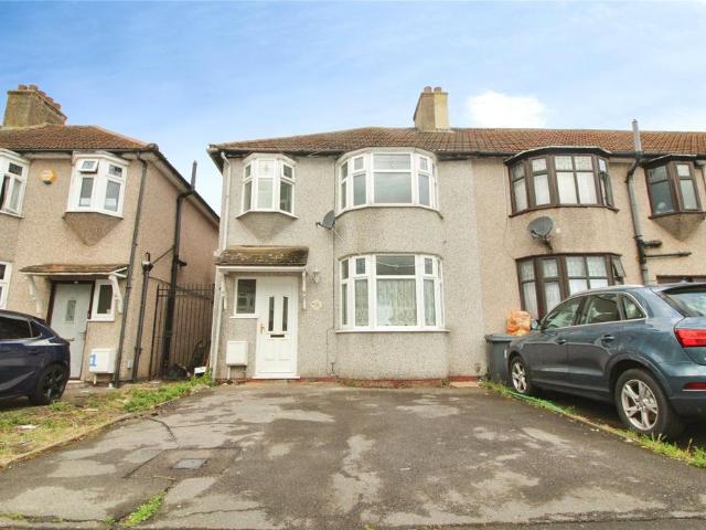Southern Way, Romford, Essex, RM7 3 bed semi detached house to rent £1,950 pcm £450 pw