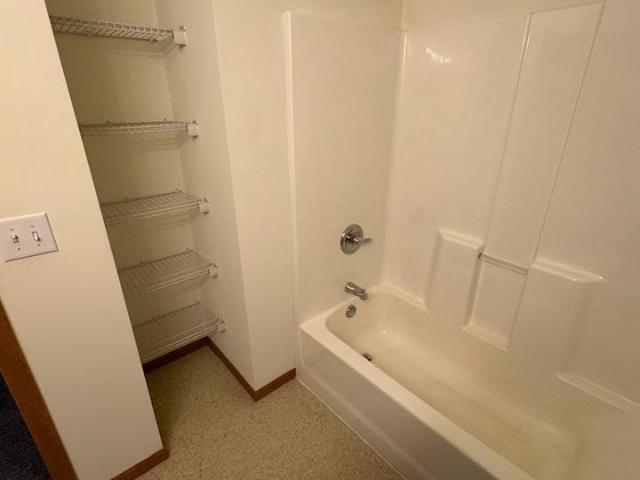 Southern Winds Apartments 2 Bedroom Apartment for Rent at 710 Veterans Memorial Pkwy W, Lafayette, IN 47909