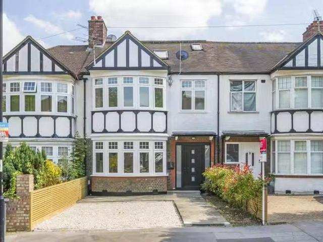 Southern Avenue, South Norwood 4 bed terraced house for sale.