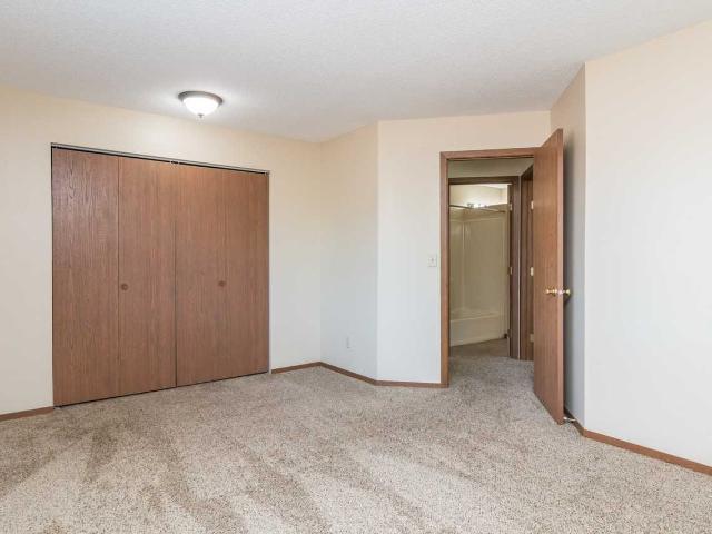 Southern Hills 2 Bedroom Apartment for Rent at 4901 S Mac Arthur Ln, Sioux Falls, SD 57108