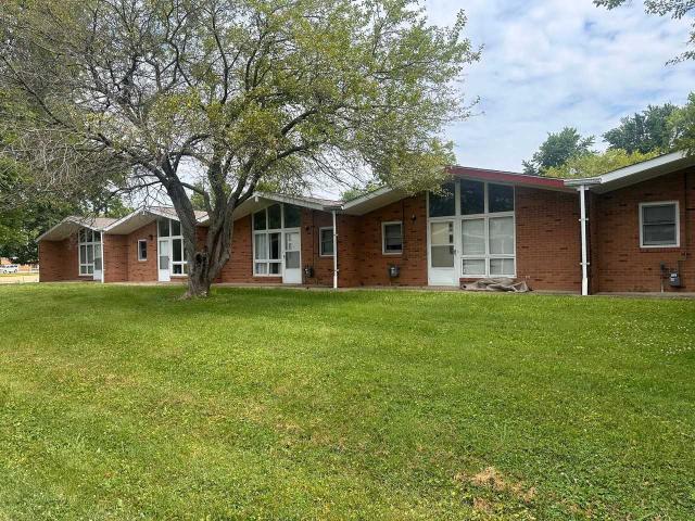 Southern Meadows 2 Bedroom Apartment for Rent at 1811 Pine St, Lawrenceville, IL 62439